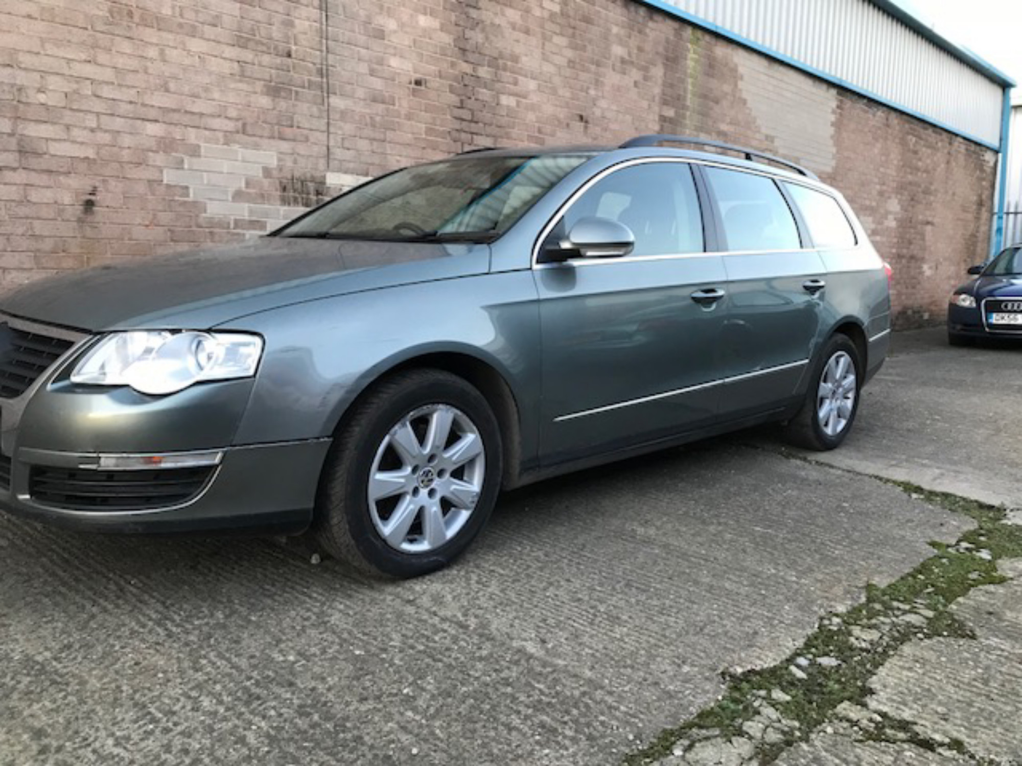 VW PASSAT B6 OS Right Upper A Pillar Trim Light Pearl Grey 3C0867234D £ ...