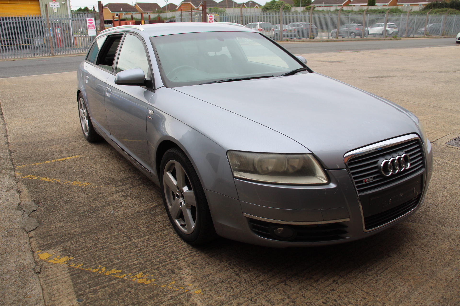 Audi A6 C6 Avant Tailgate Tail Light Access Panel Trim Lock Screws ...