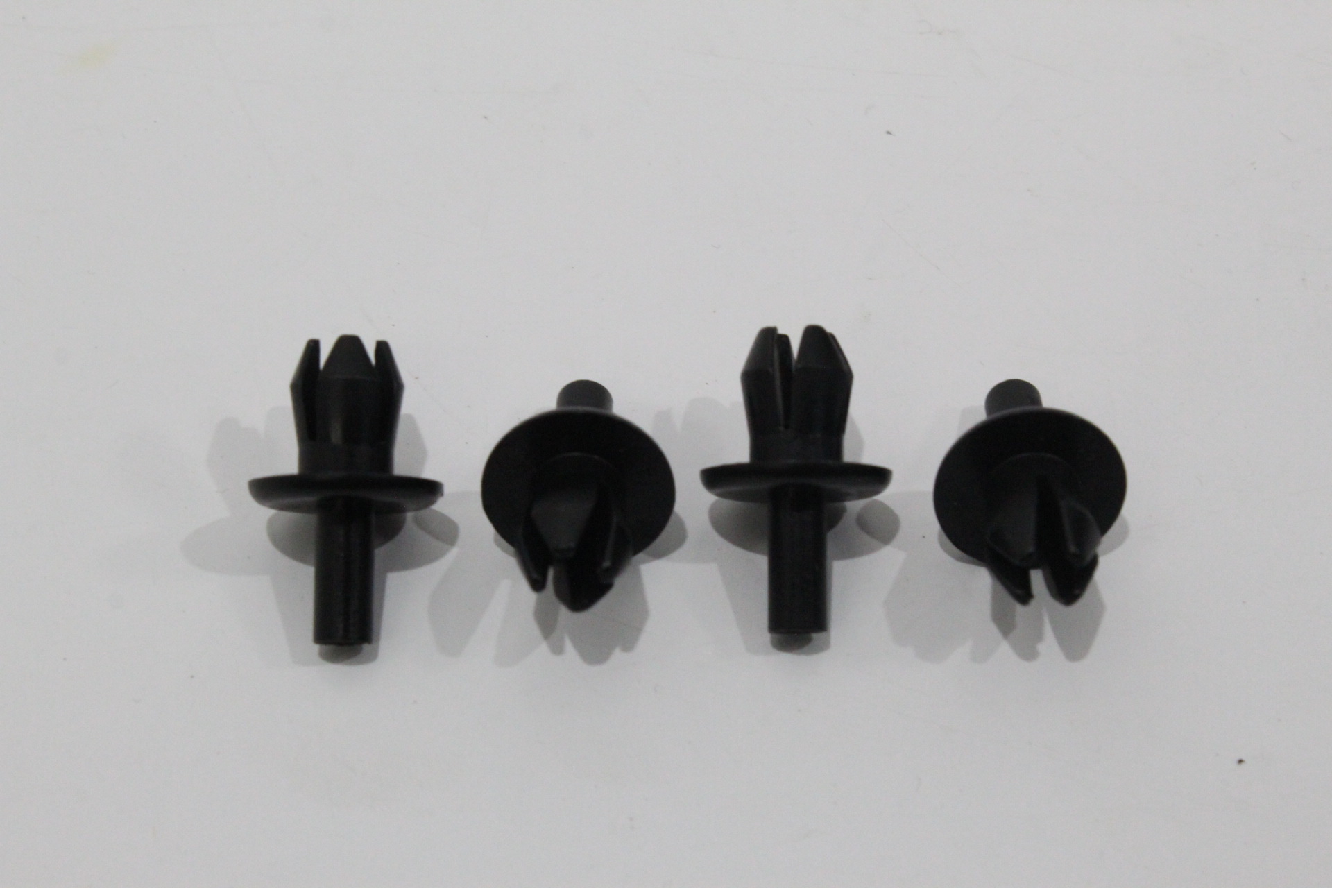 VW CARAVELLE T5 FL Front Wheel Arch Spoiler Trim Fixing Rivets New x4 ...