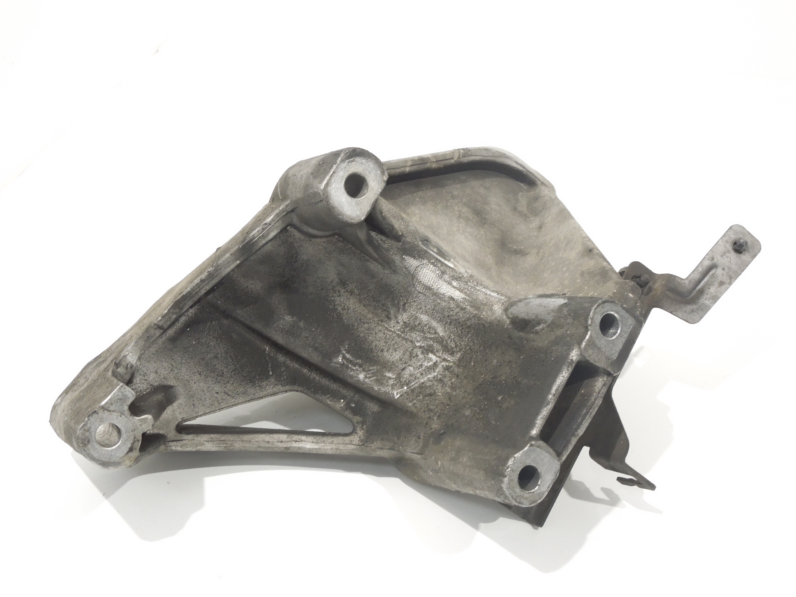 Volkswagen Touareg 2002-2007 Engine Mount Bracket 070199307A for sale ...