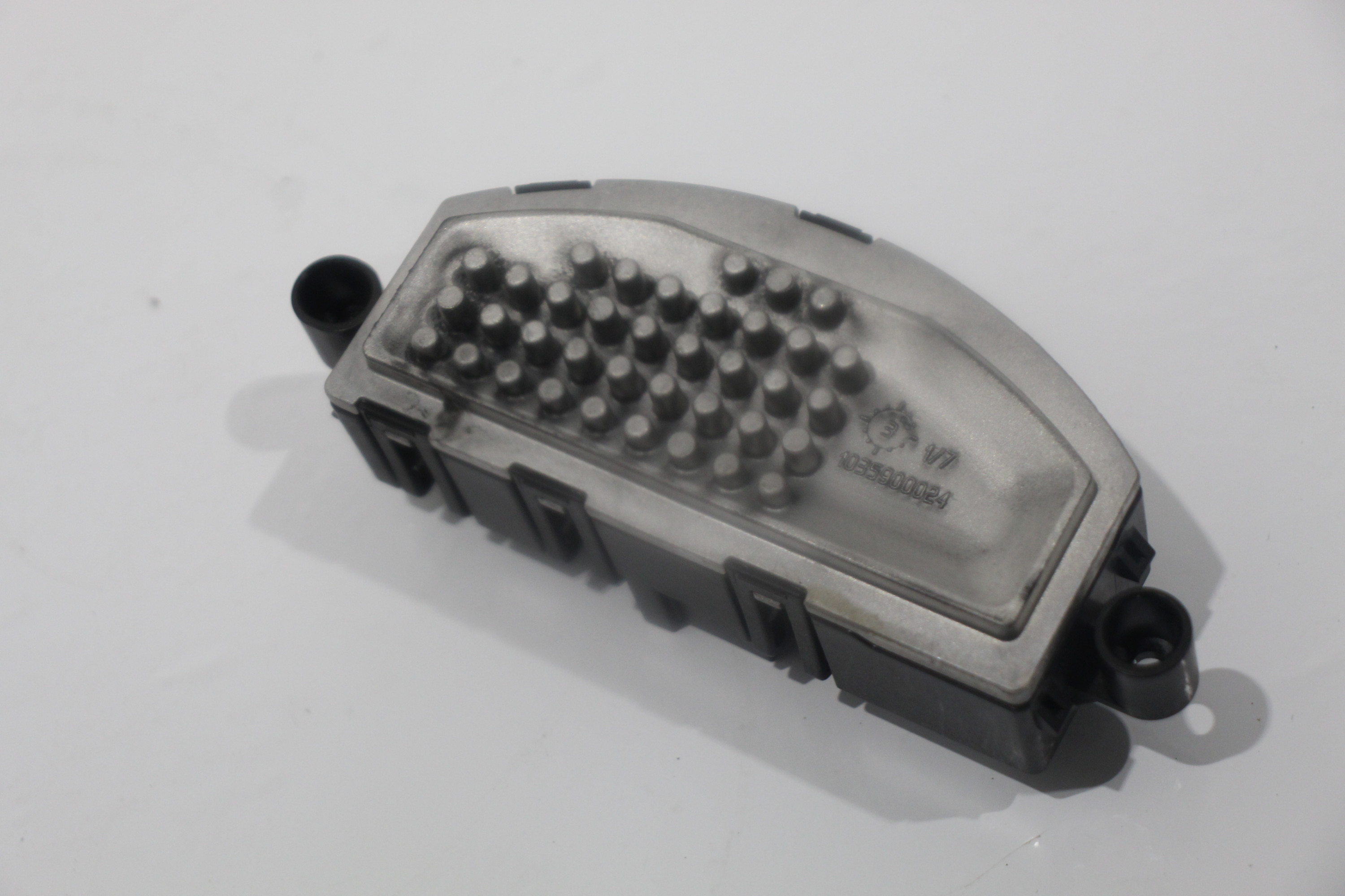 VW GOLF MK7 Heater Blower Fan Controller Resister 5Q0907521 £59.99 ...