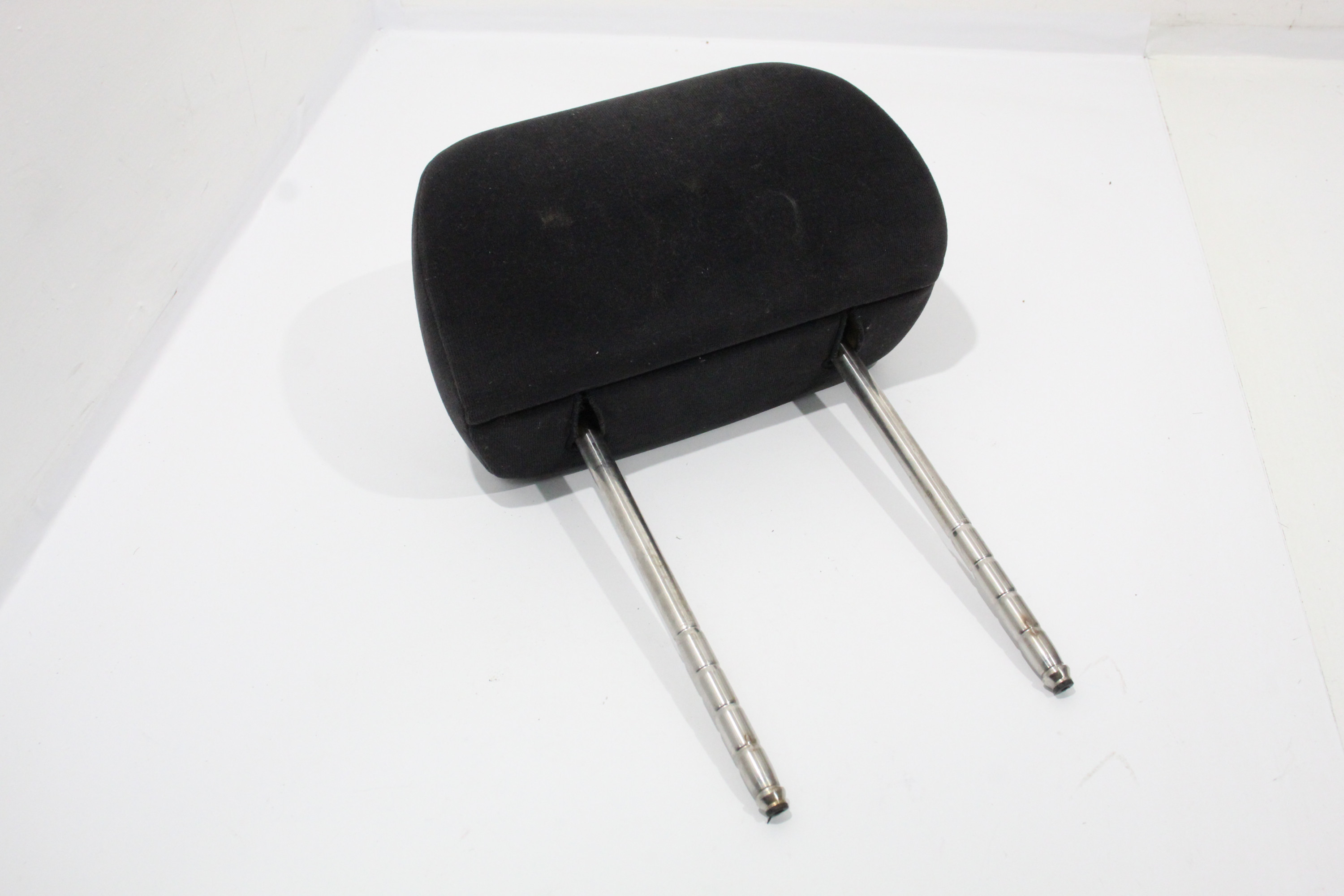 VW Passat 3B B5 Poggiatesta anteriore in tessuto nero velluto 1J0881921AA