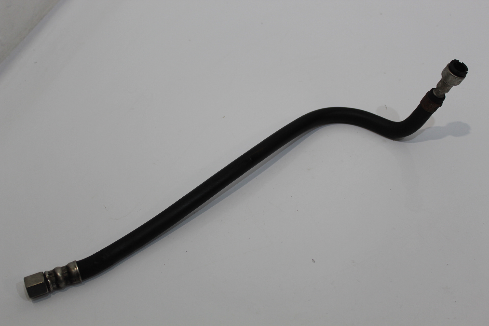 VW Passat 3C B6 Tuyau d'admission d'essence 3.2 3C0133778C | eBay