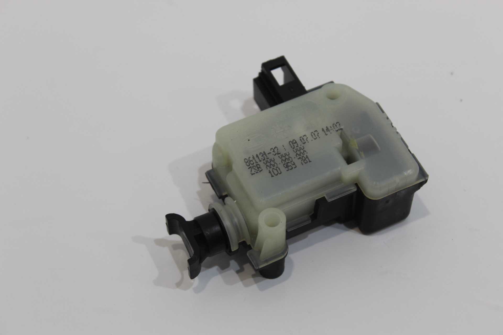 VW Beetle 9C Fuel Flap Release Solenoid Locking Mechanism 1C0959781 | eBay